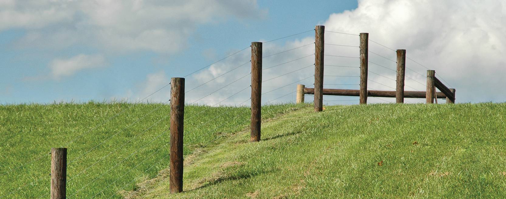 Kencove Wires: Max-Ten, Galfan, KSI & Barbed for Diverse Fencing