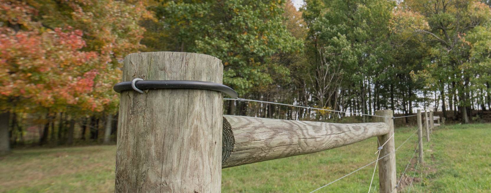 Wraparound Insulators | Secure Fence Wire to Posts