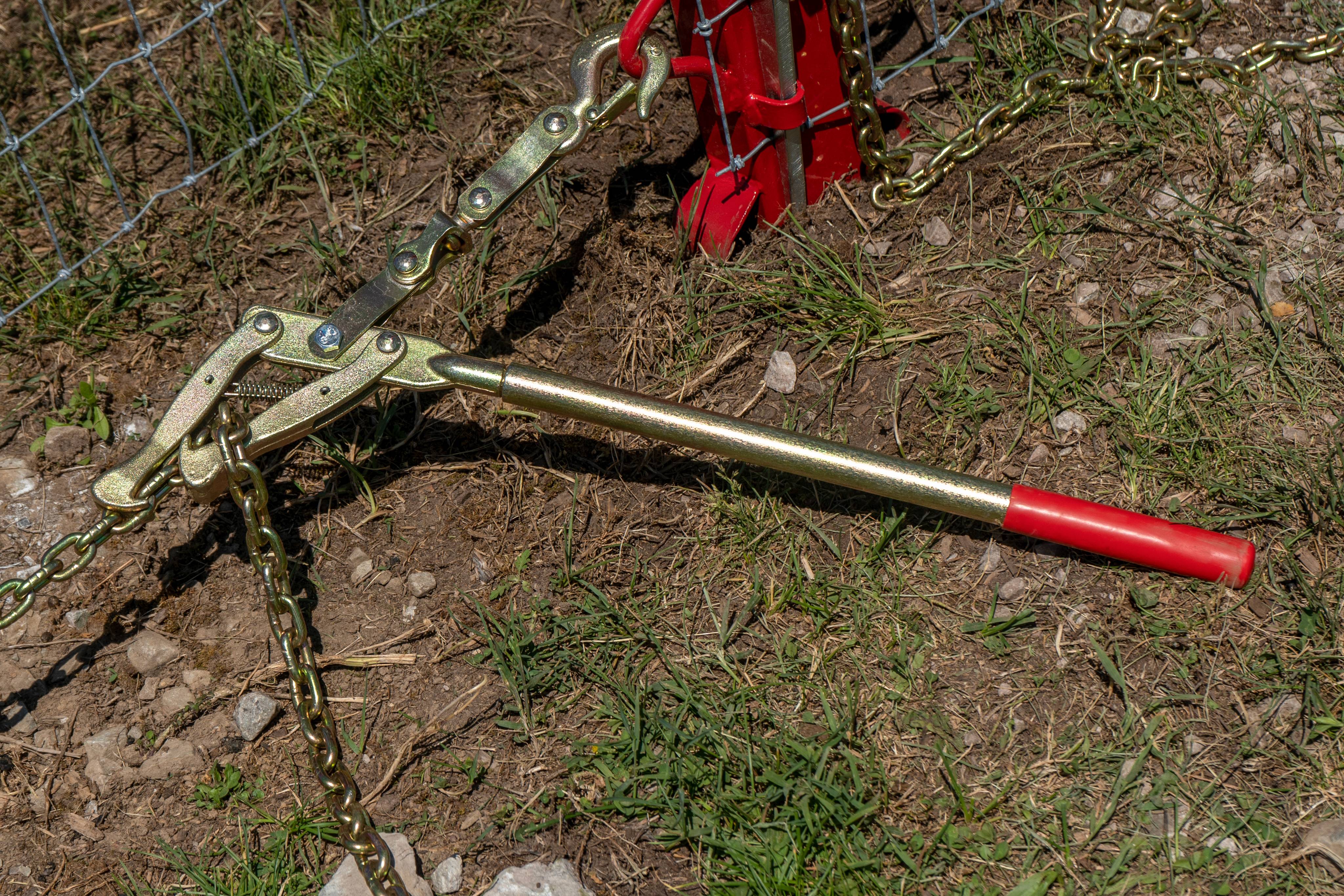 Barbed Wire Fence Stretching Fencer's Choice Stretcher Bar Puller